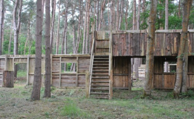 Paintballing Gatwick | A premier paintballing venue